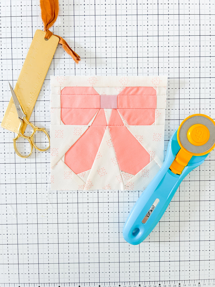 Tied Together Bow FPP Pattern - PDF Download – Lizataylorhandmade